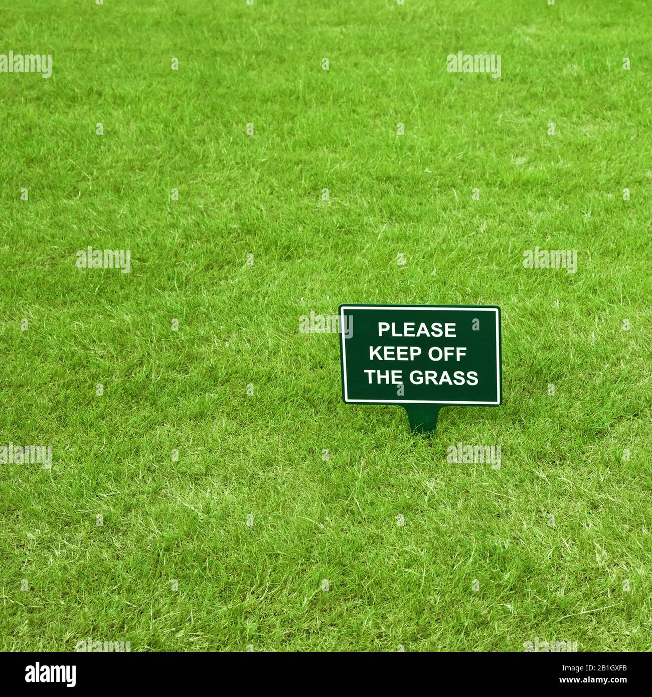 Verbotsschild Auf Dem Rasen Stockfotos und -bilder Kaufen - Alamy