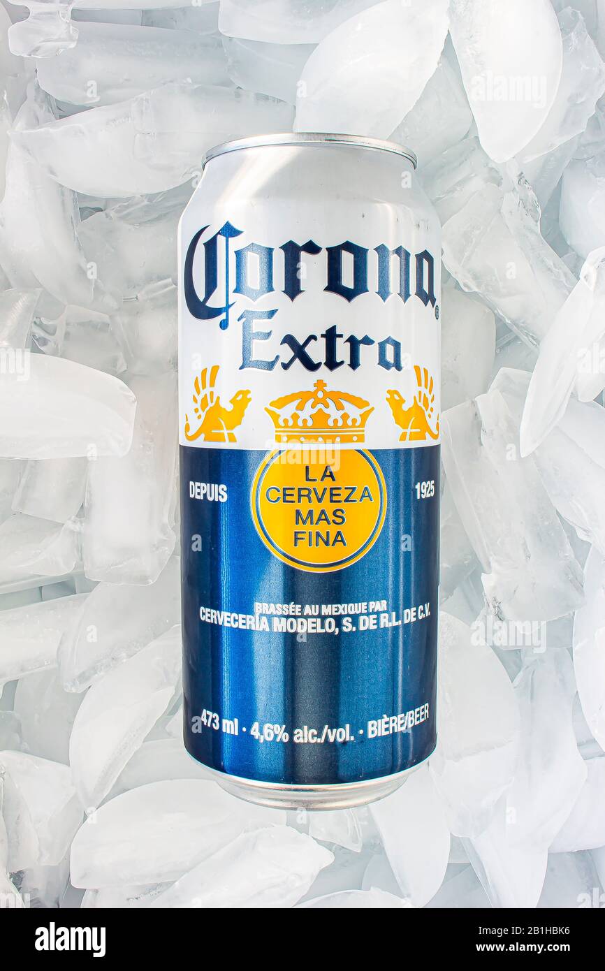 Ice cold corona beer in -Fotos und -Bildmaterial in hoher Auflösung – Alamy