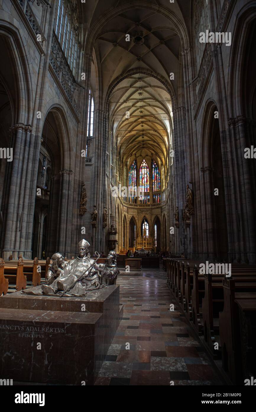 Der Kölner Dom ist ein katholischer Dom in Köln, Nordrhein-Westfalen ...
