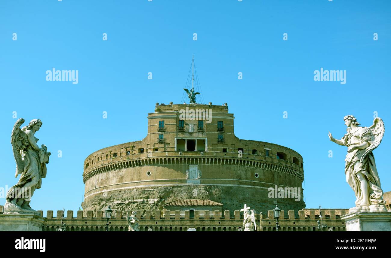 Statua di angelo -Fotos und -Bildmaterial in hoher Auflösung – Alamy