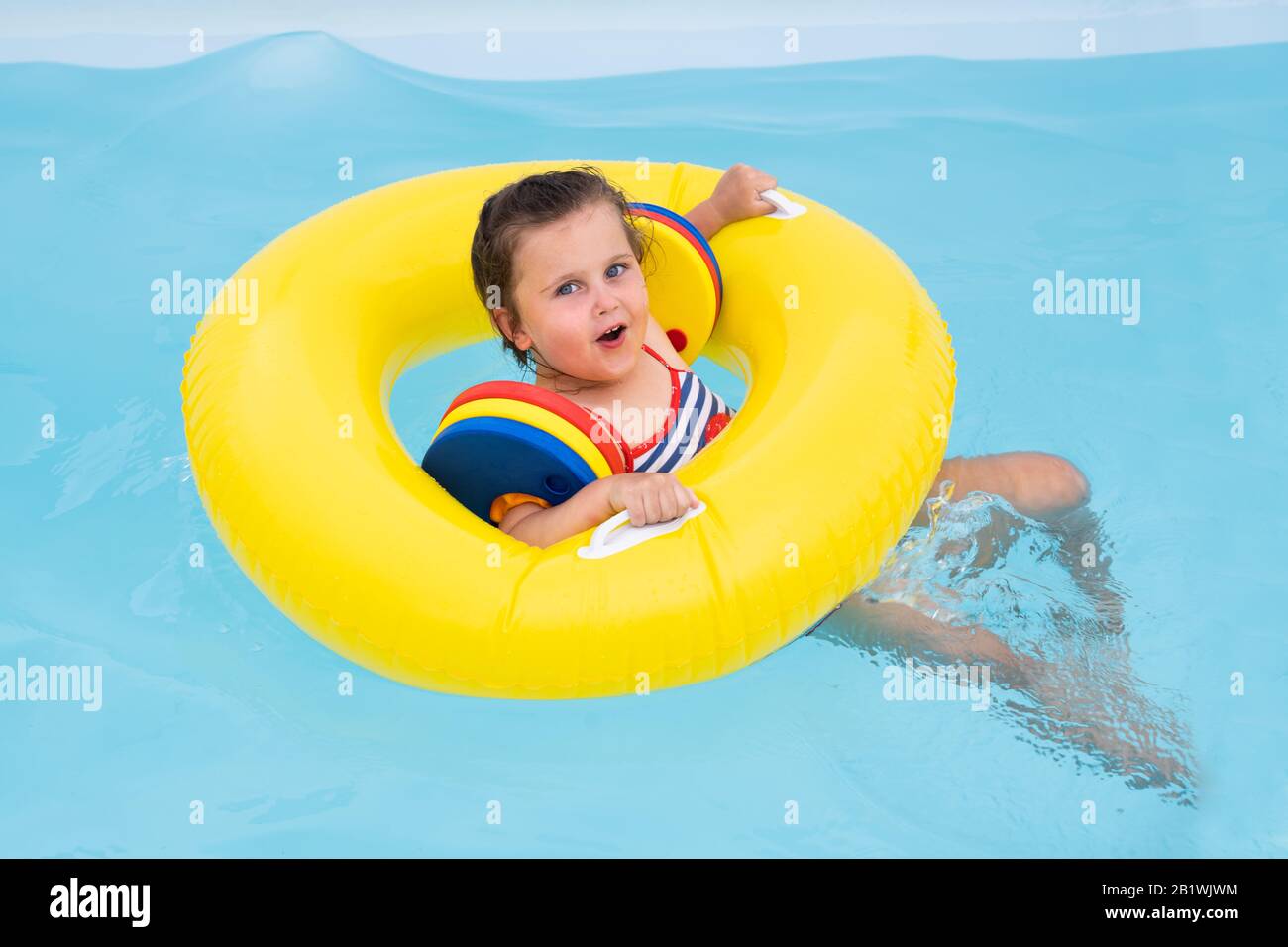 Spaßbad Mädchen Fotos Und Bildmaterial In Hoher Auflösung Alamy