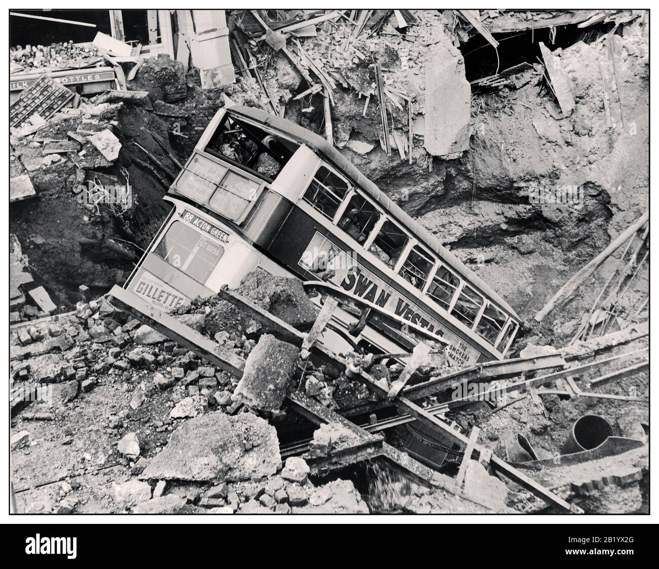London air raid damage ww2 -Fotos und -Bildmaterial in hoher Auflösung ...