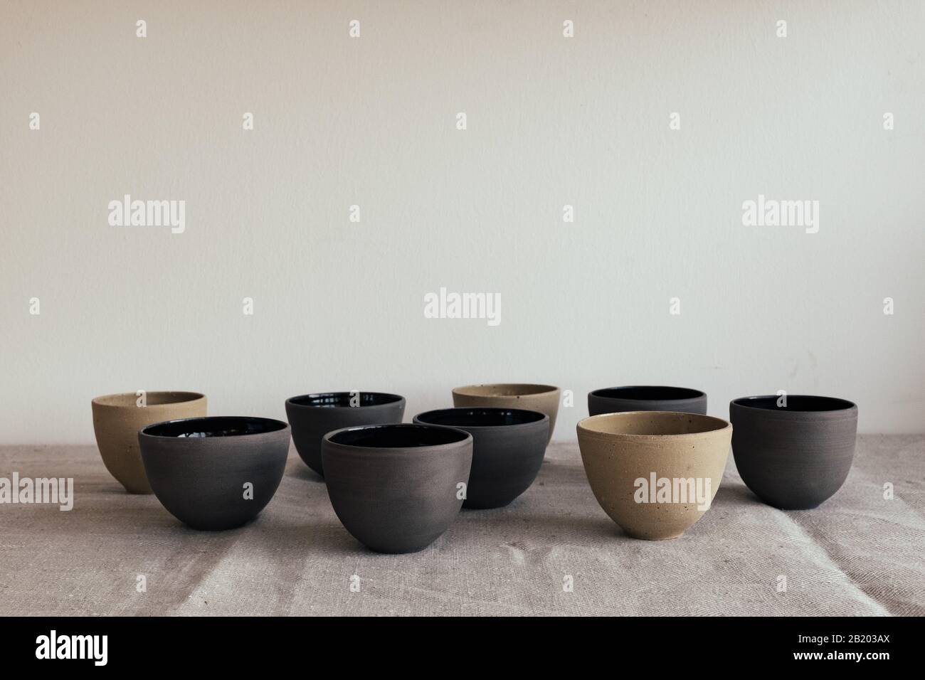 Handmade ceramic -Fotos und -Bildmaterial in hoher Auflösung – Alamy