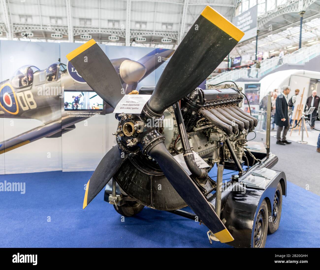 Die Merlin Spitfire Engine auf Der Classic Car Show London 2020 ...