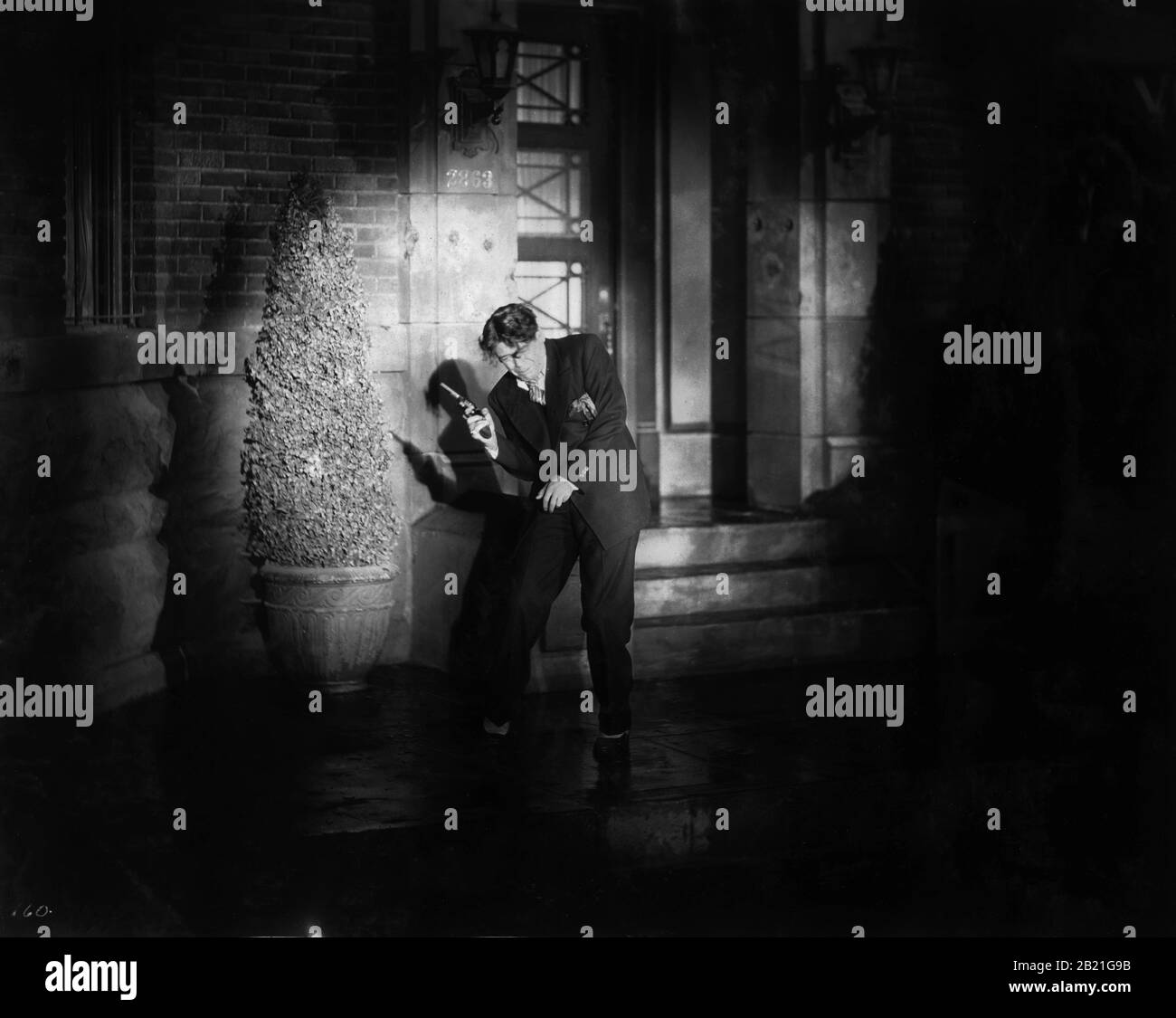 Tod von PAUL MUNI als Tony Camonte in Der Letzten Waffenschlacht in ...