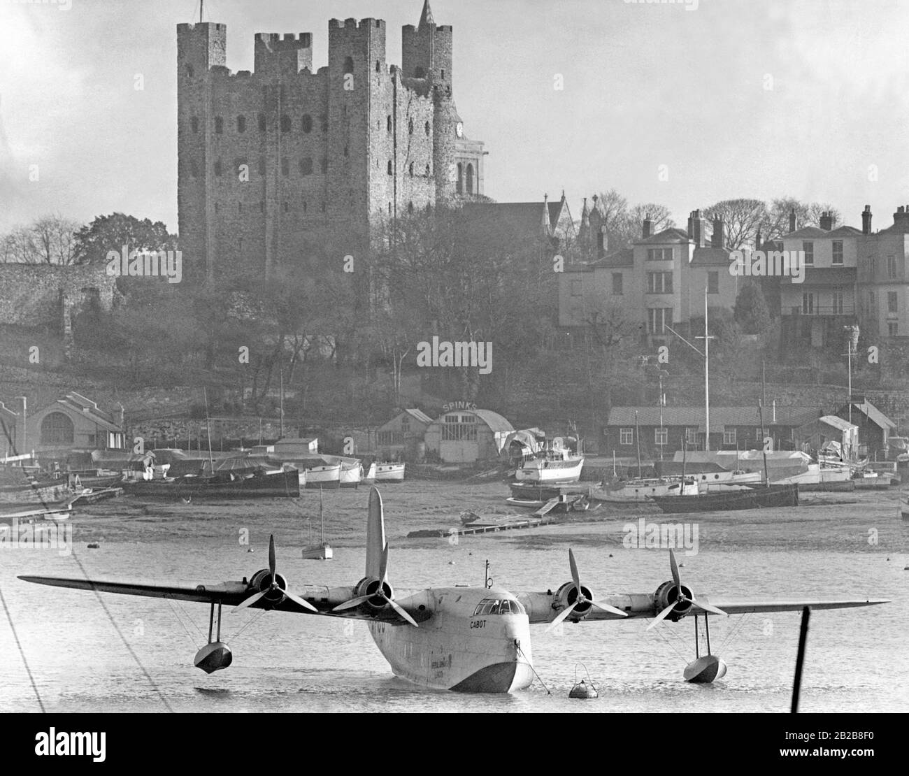 Vor Rochester ist ein Kurzes Empire Flying Boat verankert. Die ...