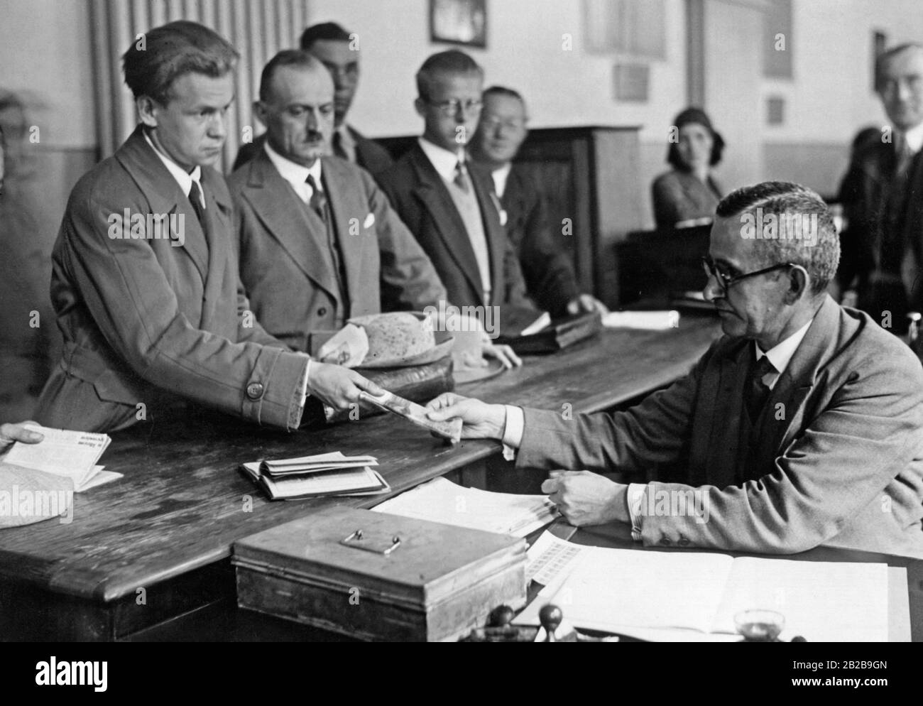 Hauptsitz im ausland -Fotos und -Bildmaterial in hoher Auflösung – Alamy