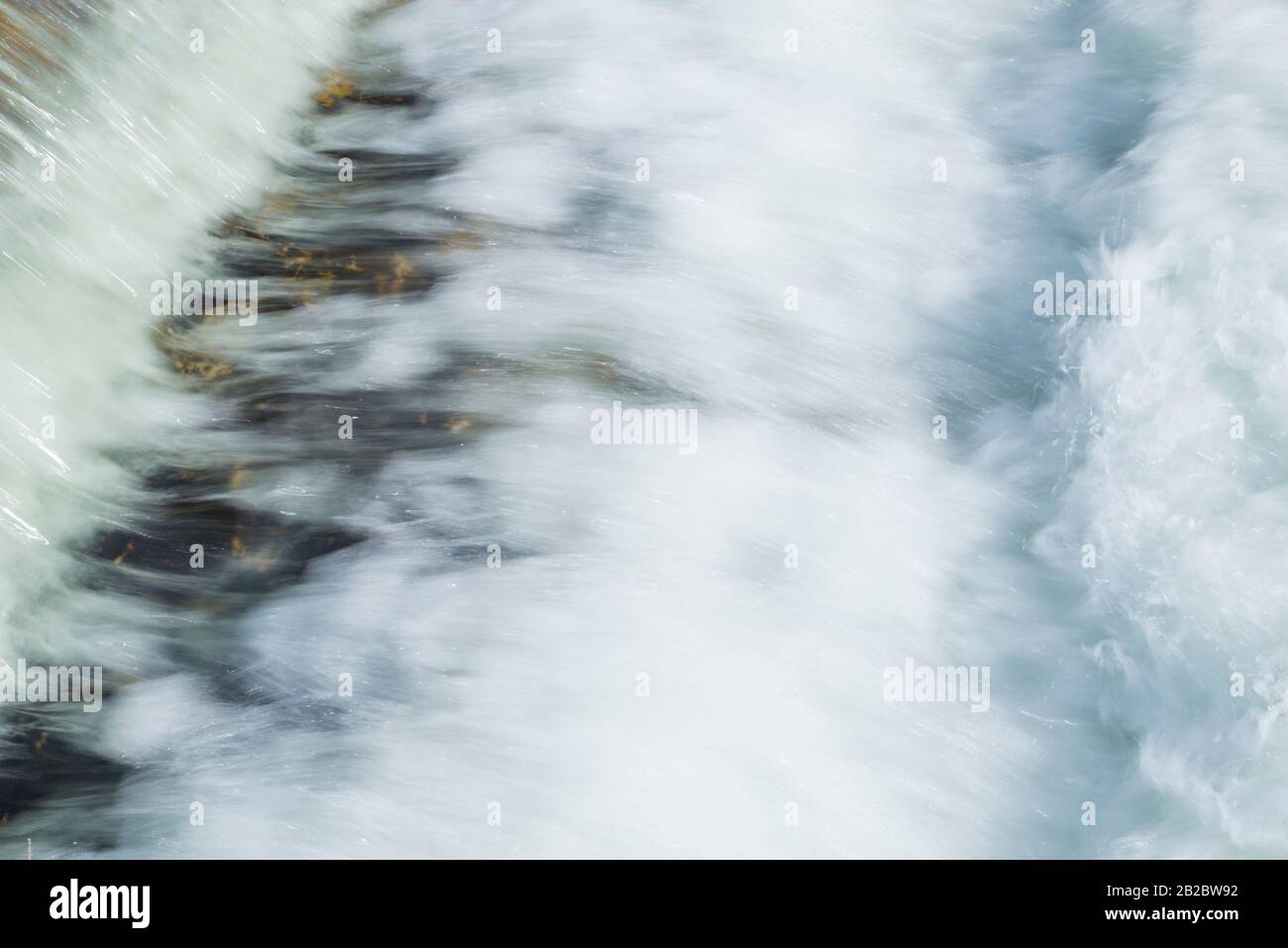 Fluss wasser hintergrund -Fotos und -Bildmaterial in hoher Auflösung ...