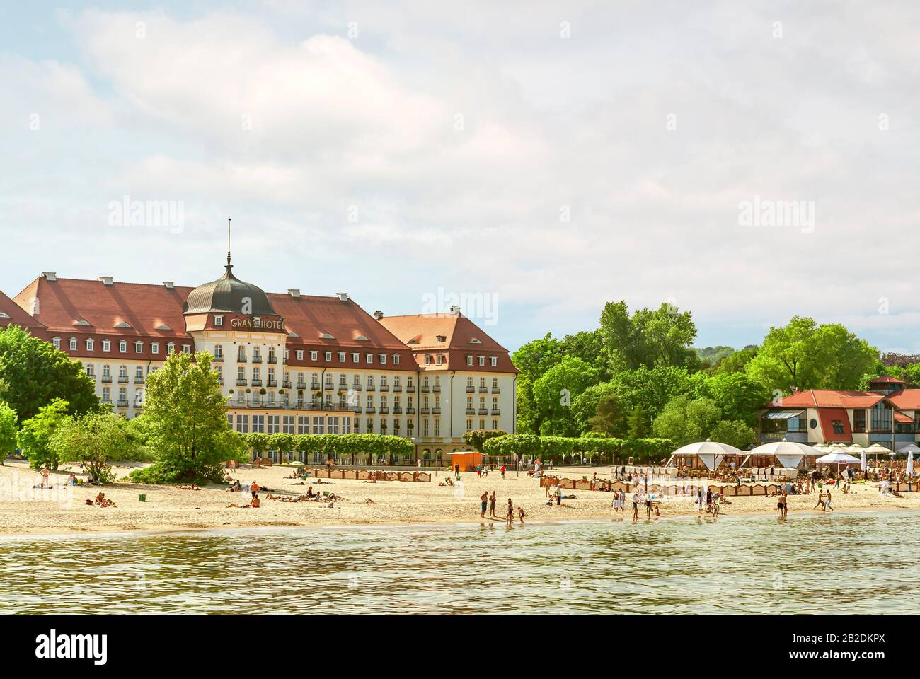 Sopot strand grand hotel -Fotos und -Bildmaterial in hoher Auflösung ...