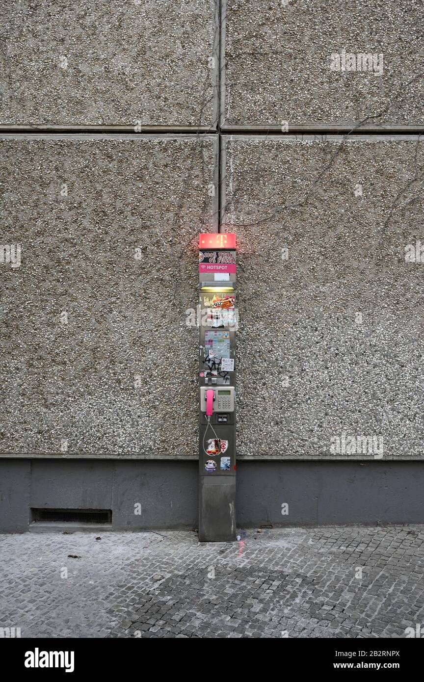 Telefonzelle Der Deutschen Telekom Stockfotos und -bilder Kaufen - Alamy
