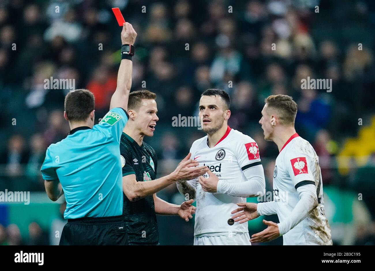 04. März 2020, Hessen, Frankfurt/M.: Fußball: DFB-Pokal, Eintracht ...