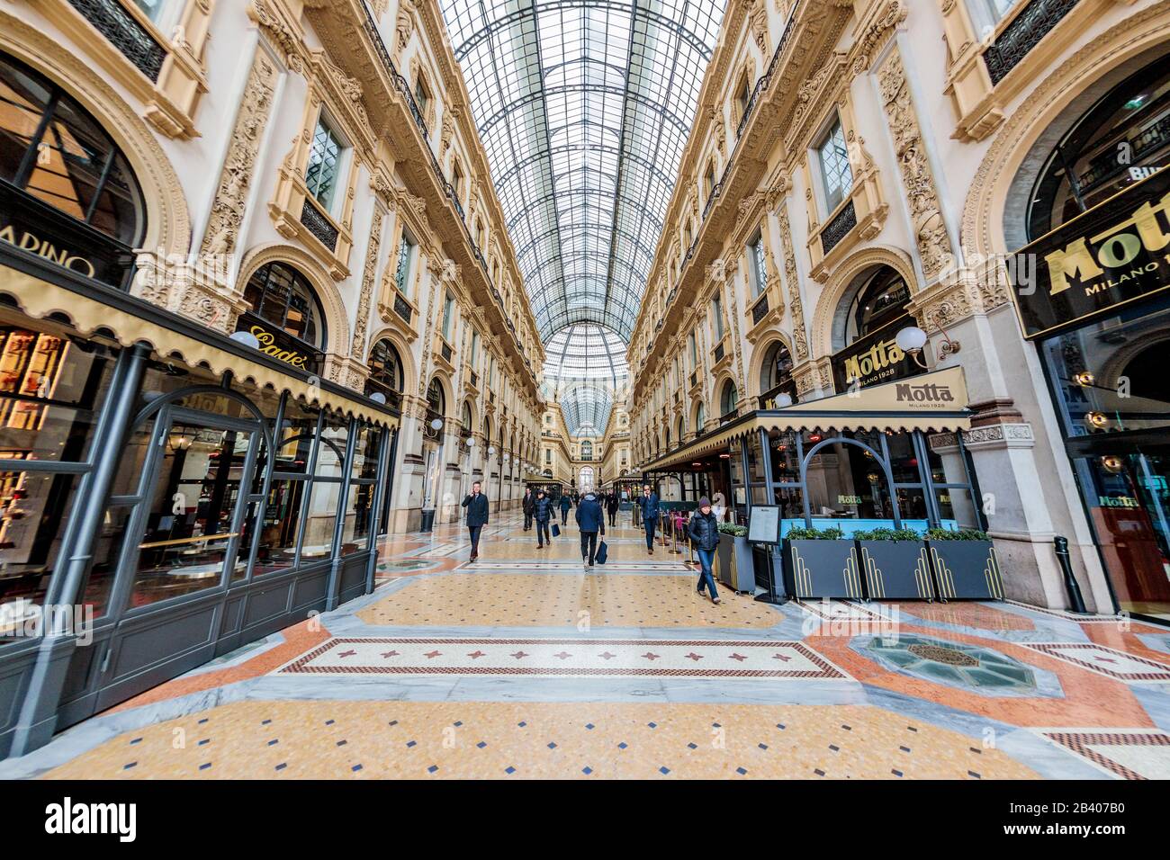 Milano architettura -Fotos und -Bildmaterial in hoher Auflösung – Alamy