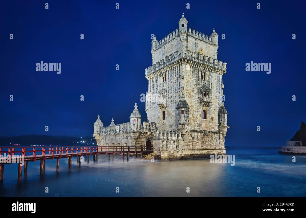 Torre de belem, tower bridge -Fotos und -Bildmaterial in hoher ...