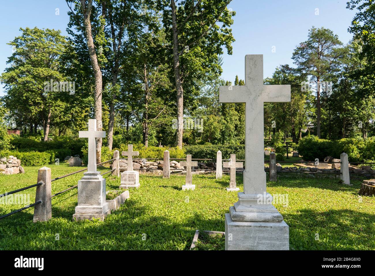 Estnischer kirchhof -Fotos und -Bildmaterial in hoher Auflösung – Alamy