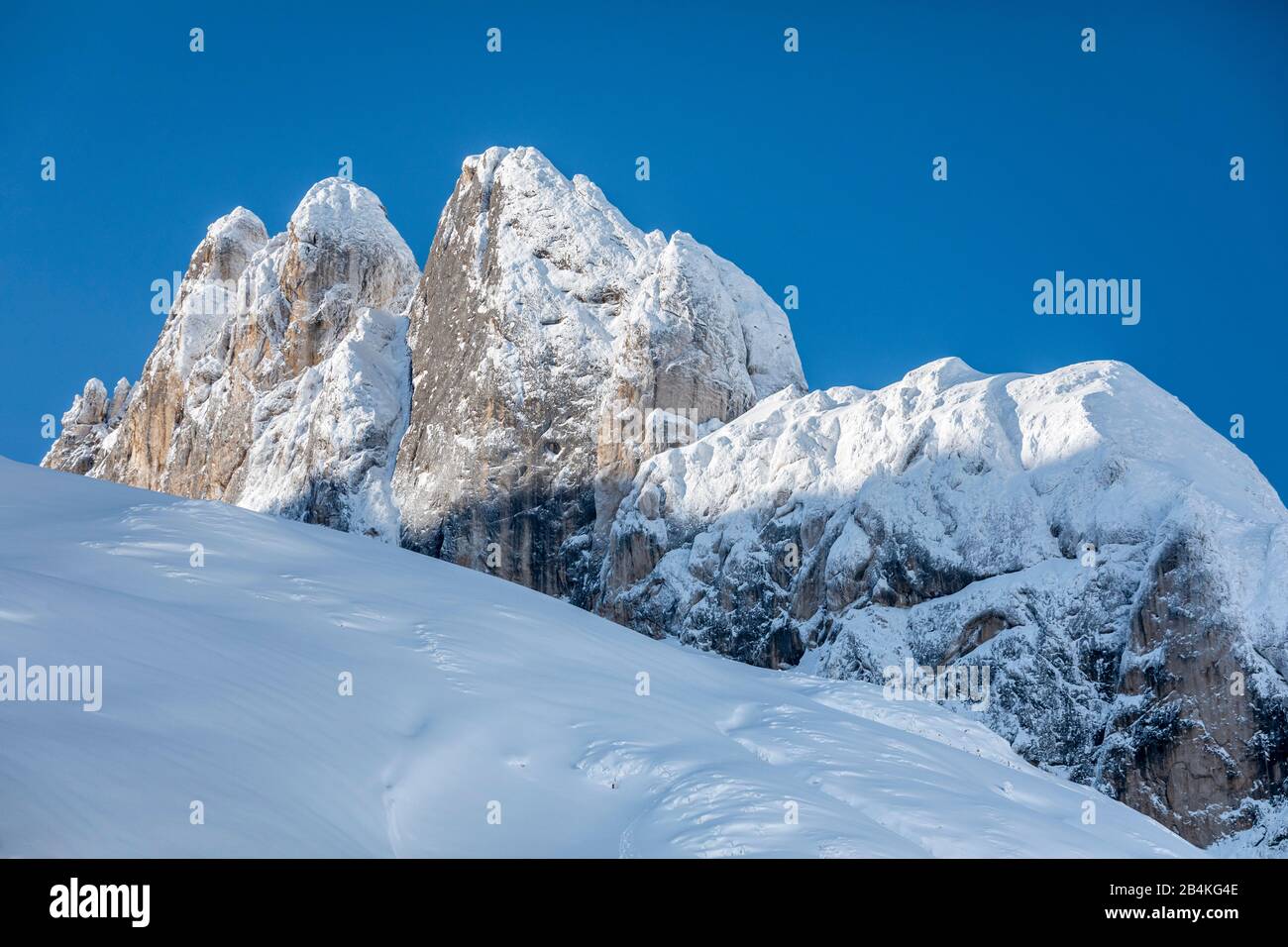 Marmolada gletscher -Fotos und -Bildmaterial in hoher Auflösung – Alamy