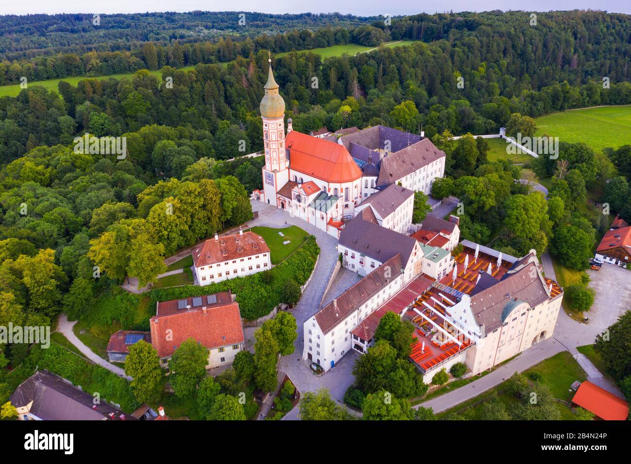 Andechs kloster im morgenlicht -Fotos und -Bildmaterial in hoher ...