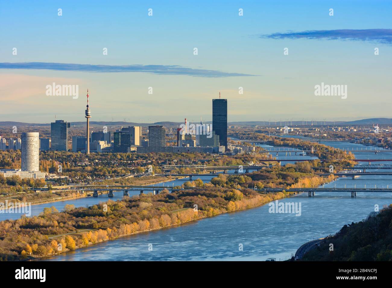 Neue donau bezirk wien -Fotos und -Bildmaterial in hoher Auflösung – Alamy