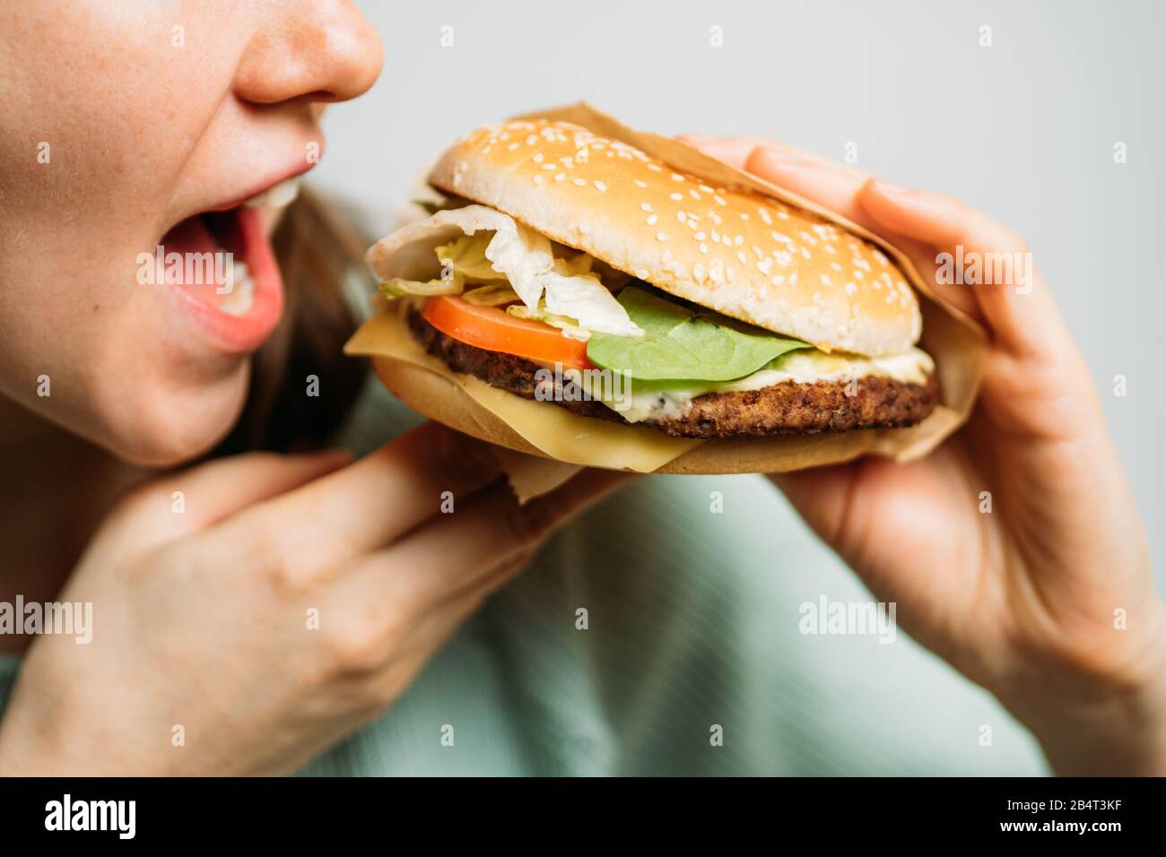Speckrolle mädchen -Fotos und -Bildmaterial in hoher Auflösung – Alamy