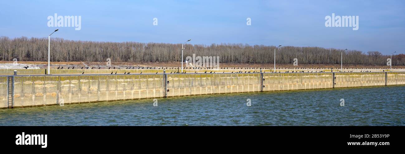 Donau kai mit schloss -Fotos und -Bildmaterial in hoher Auflösung – Alamy