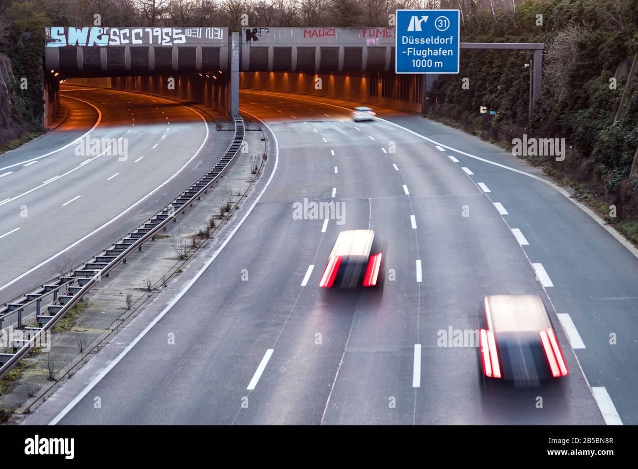 Mehrspurige autobahn -Fotos und -Bildmaterial in hoher Auflösung – Alamy