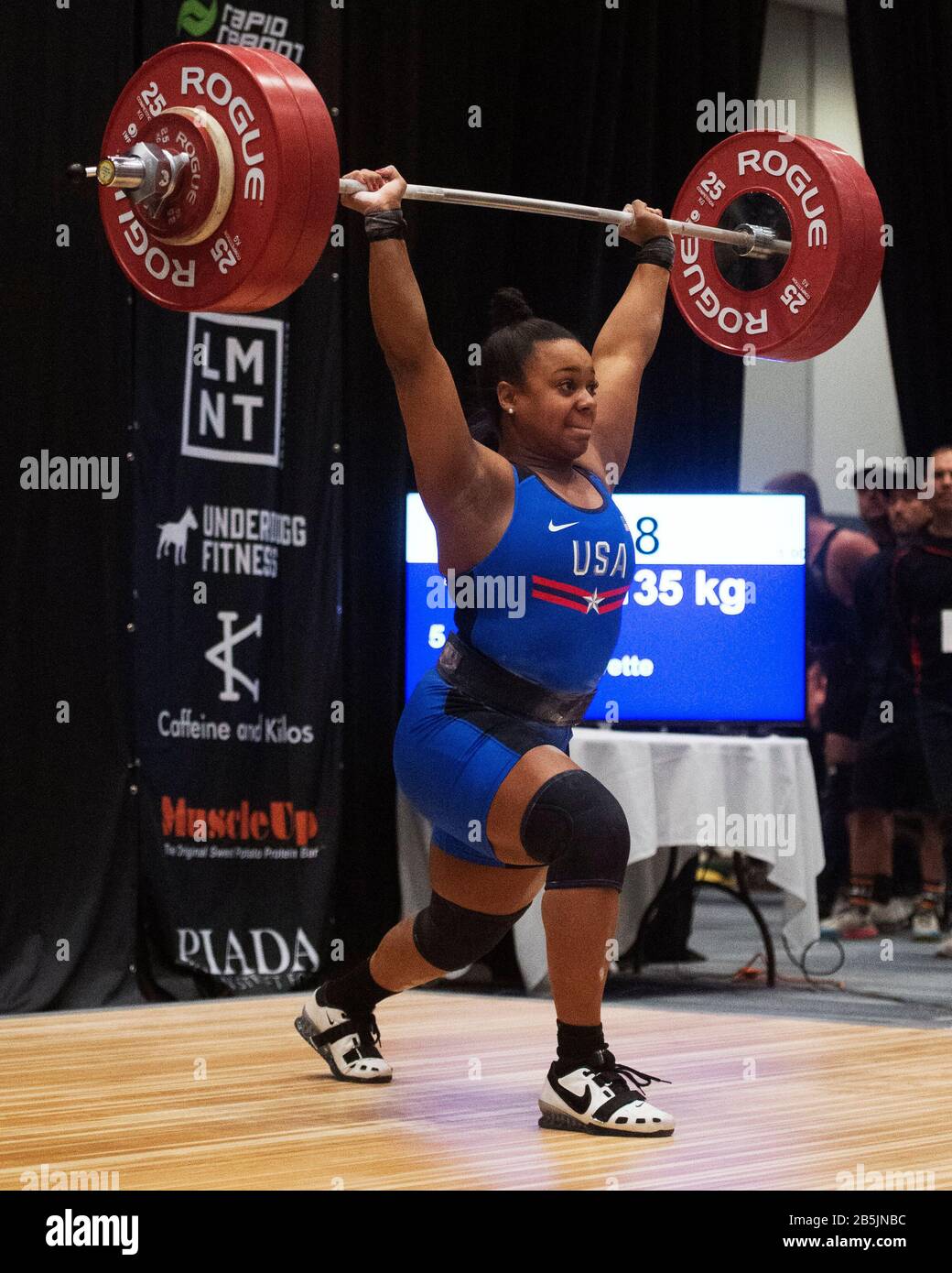 Columbus, Ohio, USA. März 2020.Jenny Arthur hebt 135 kg sauber und ...