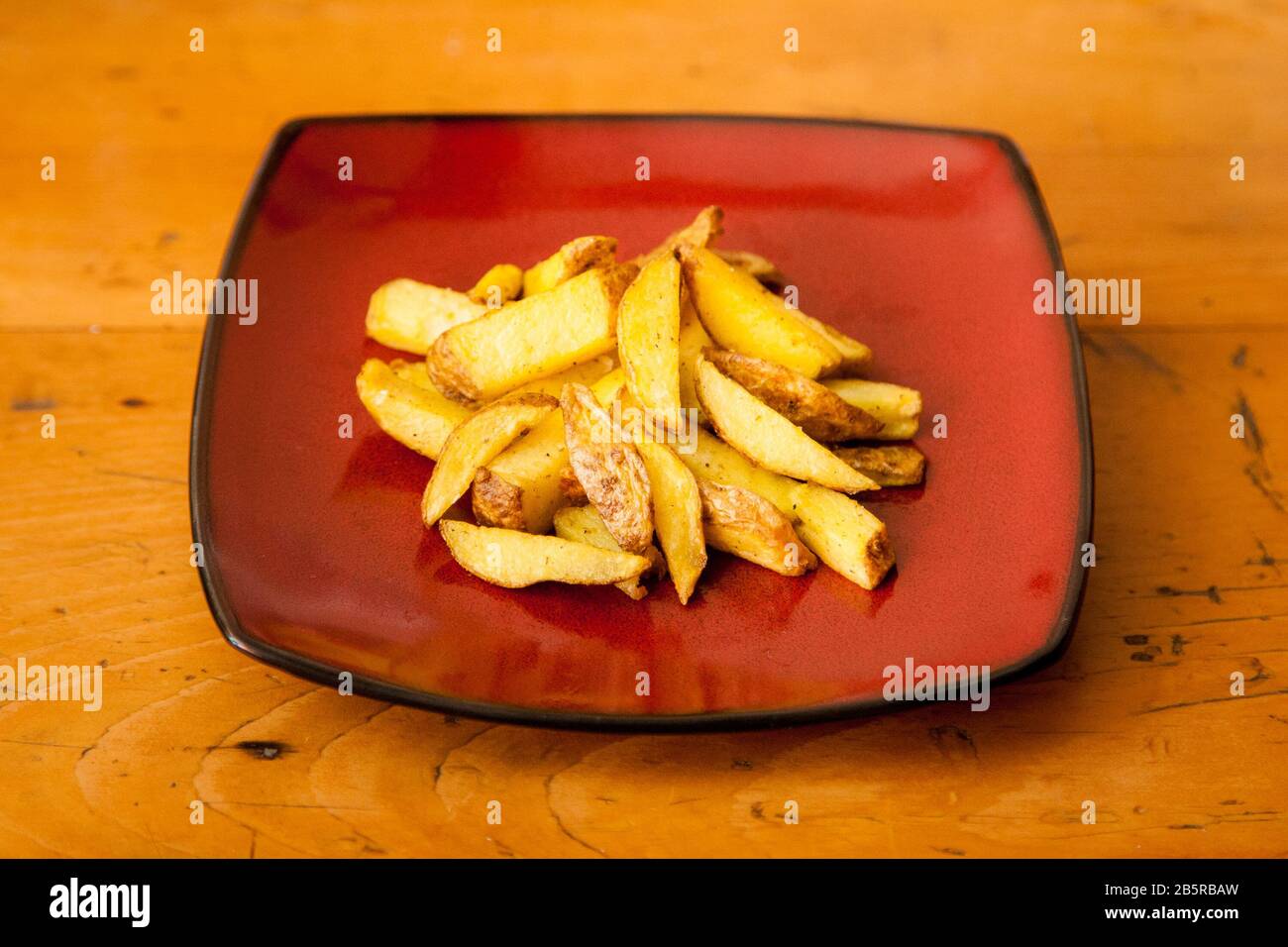 Knusprig geschnittene pommes frites -Fotos und -Bildmaterial in hoher ...