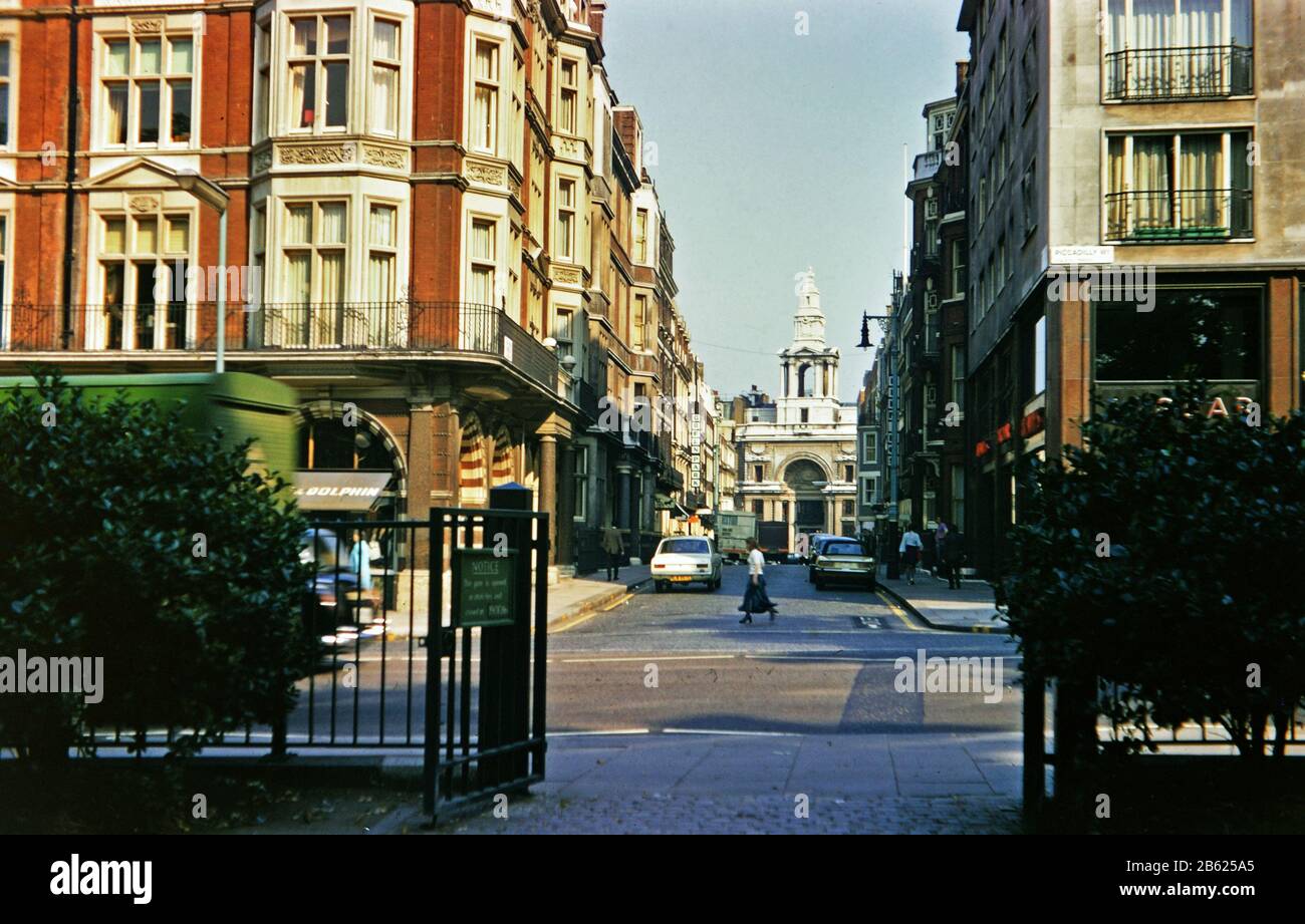 1973 london street -Fotos und -Bildmaterial in hoher Auflösung – Alamy