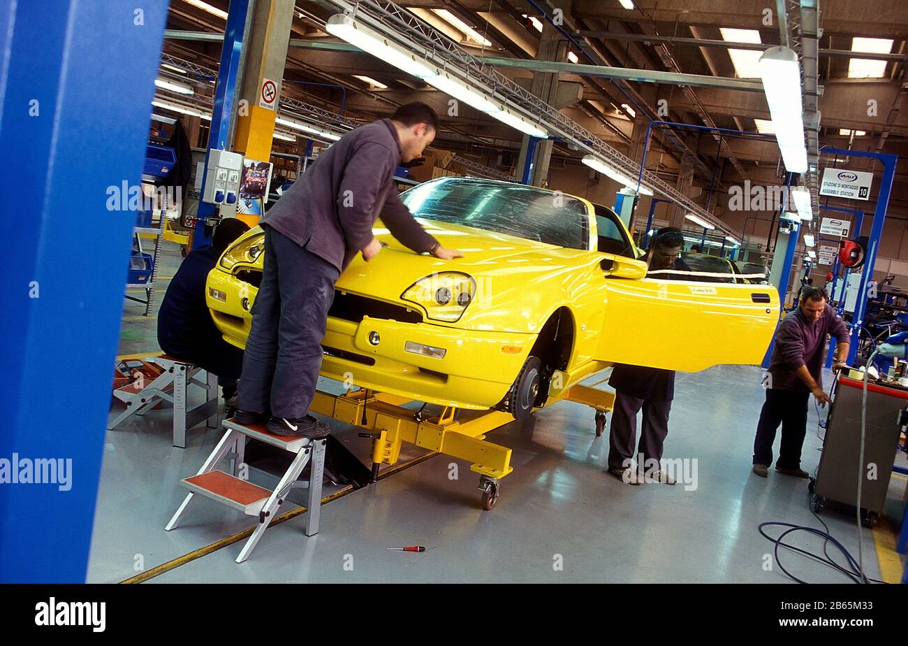 Italienische fabrik -Fotos und -Bildmaterial in hoher Auflösung – Alamy