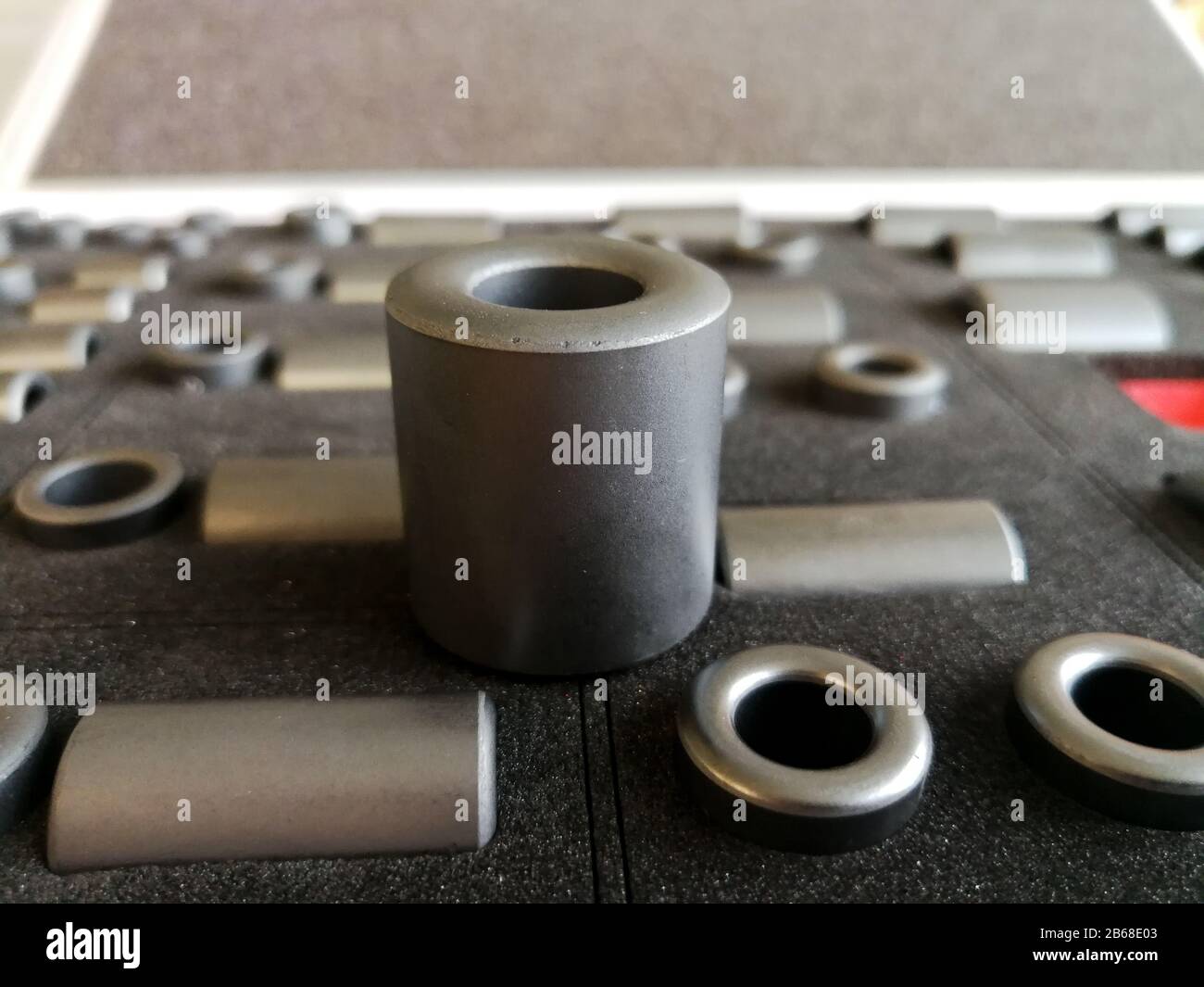 Ferrite clamp -Fotos und -Bildmaterial in hoher Auflösung – Alamy