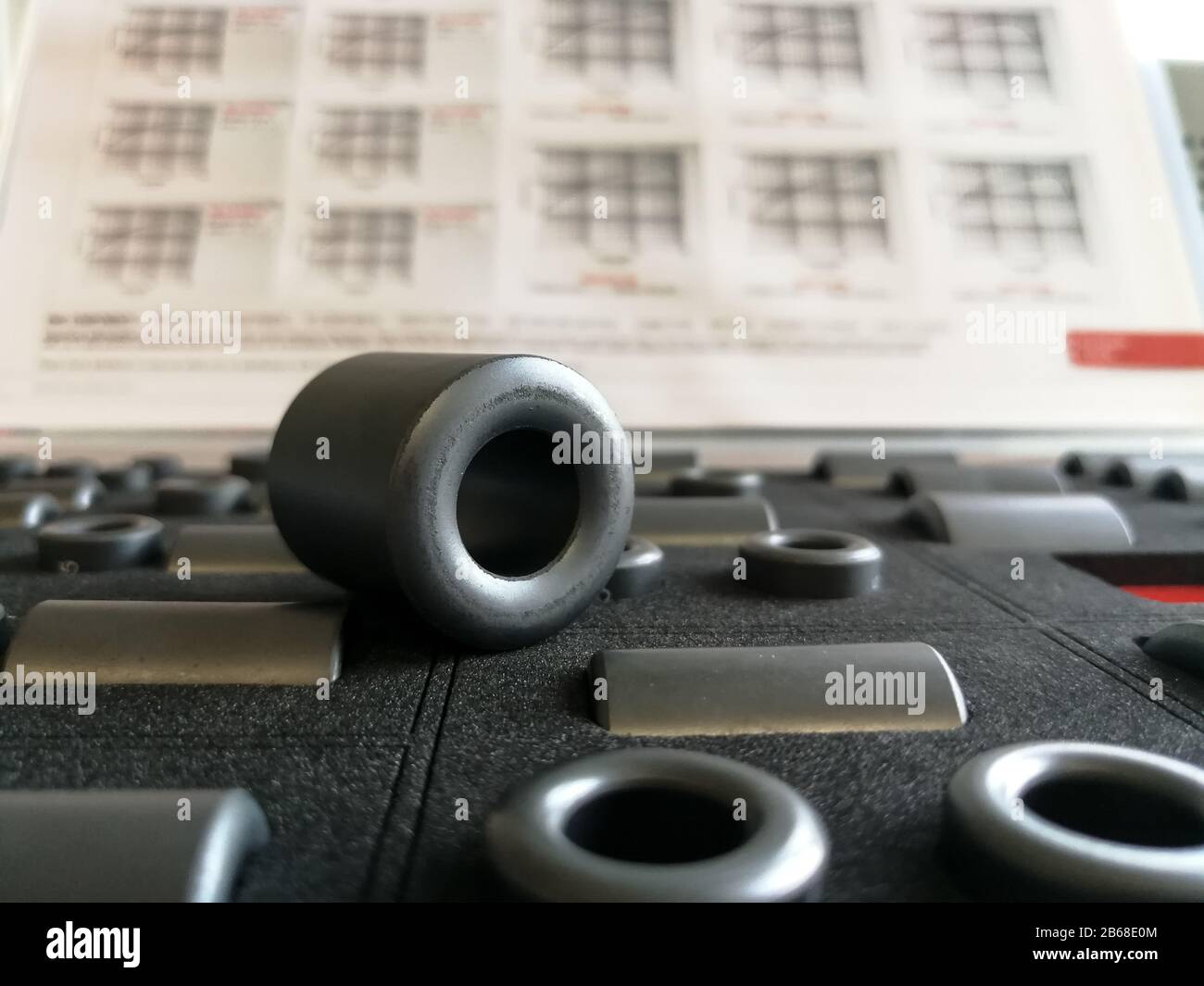Ferrite clamp -Fotos und -Bildmaterial in hoher Auflösung – Alamy