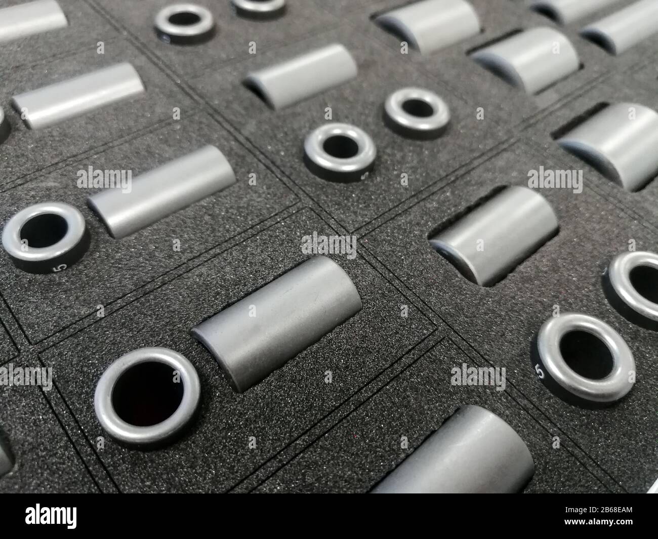 Ferrite clamp -Fotos und -Bildmaterial in hoher Auflösung – Alamy