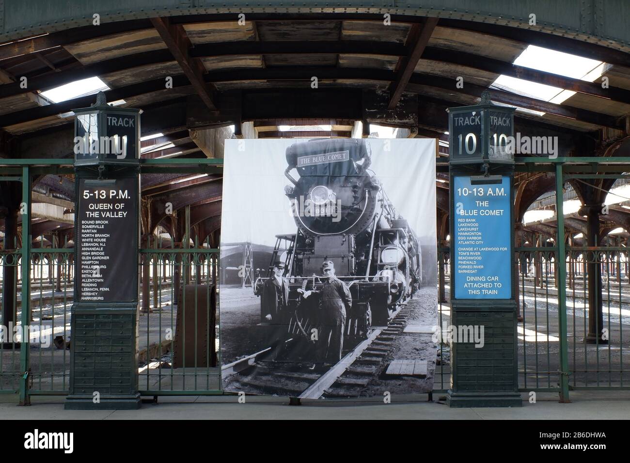 Verlassene Bahnsteiggleise der ehemaligen Central Railroad of New ...
