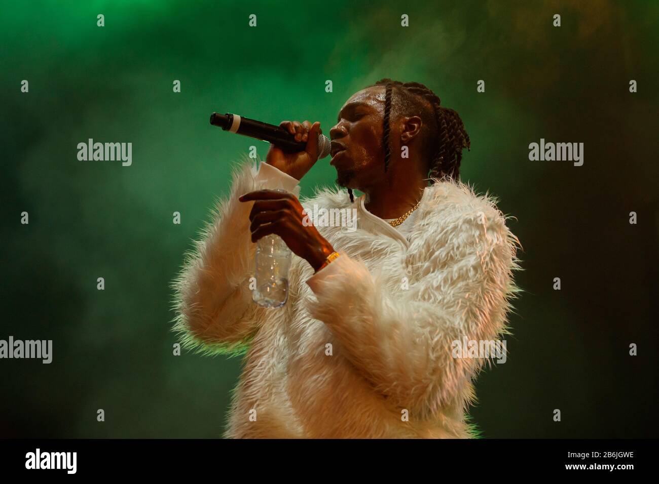 Konzert rapper -Fotos und -Bildmaterial in hoher Auflösung – Alamy