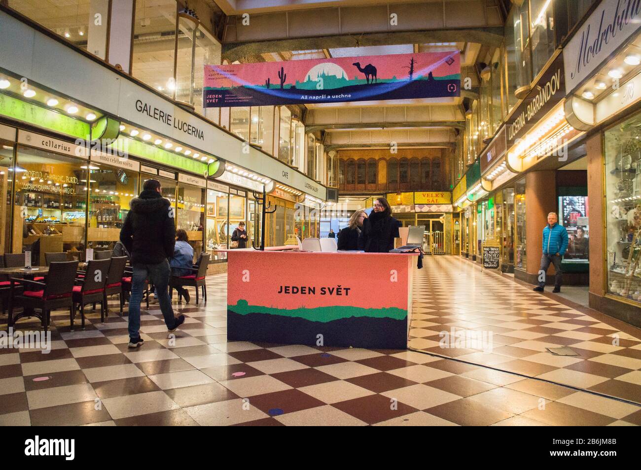 Lucerna passage -Fotos und -Bildmaterial in hoher Auflösung – Alamy