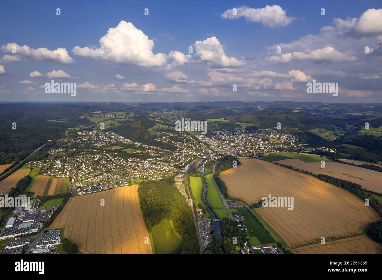 Stadtansicht meschede nord -Fotos und -Bildmaterial in hoher Auflösung ...