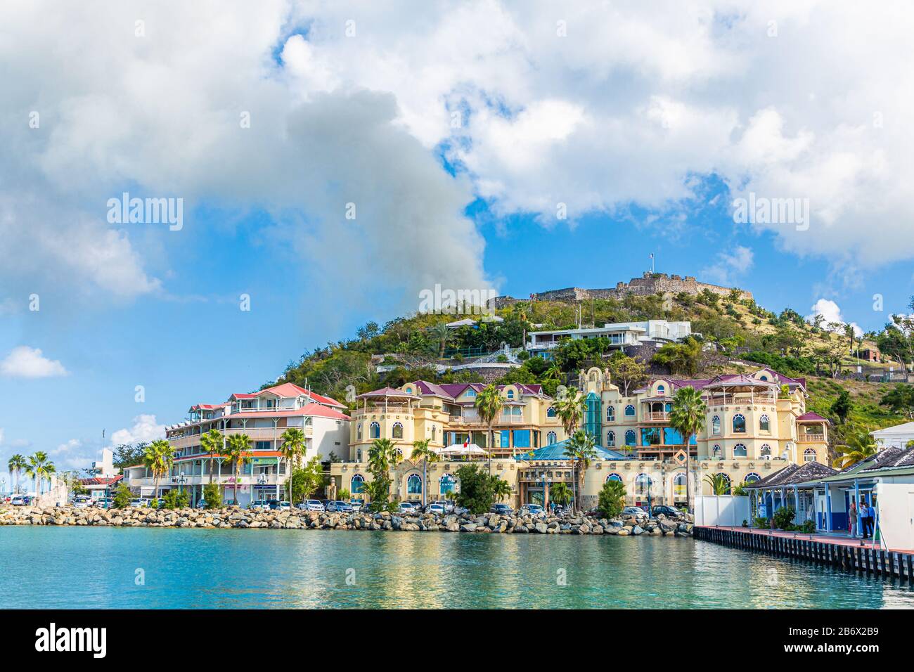 Saint martin marigot french port -Fotos und -Bildmaterial in hoher ...