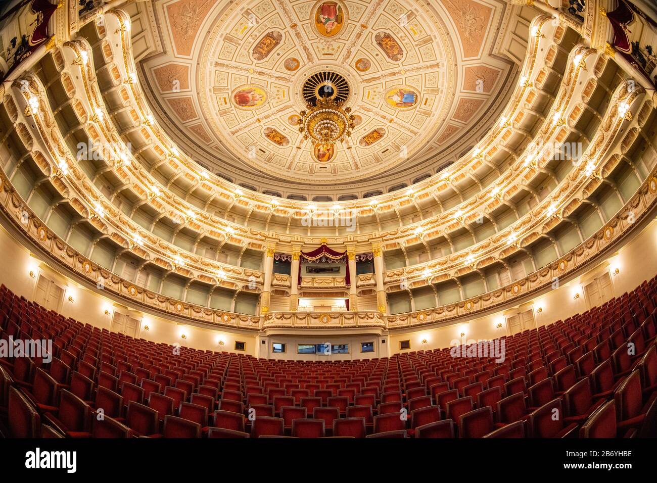 Die semperoper innen -Fotos und -Bildmaterial in hoher Auflösung – Alamy