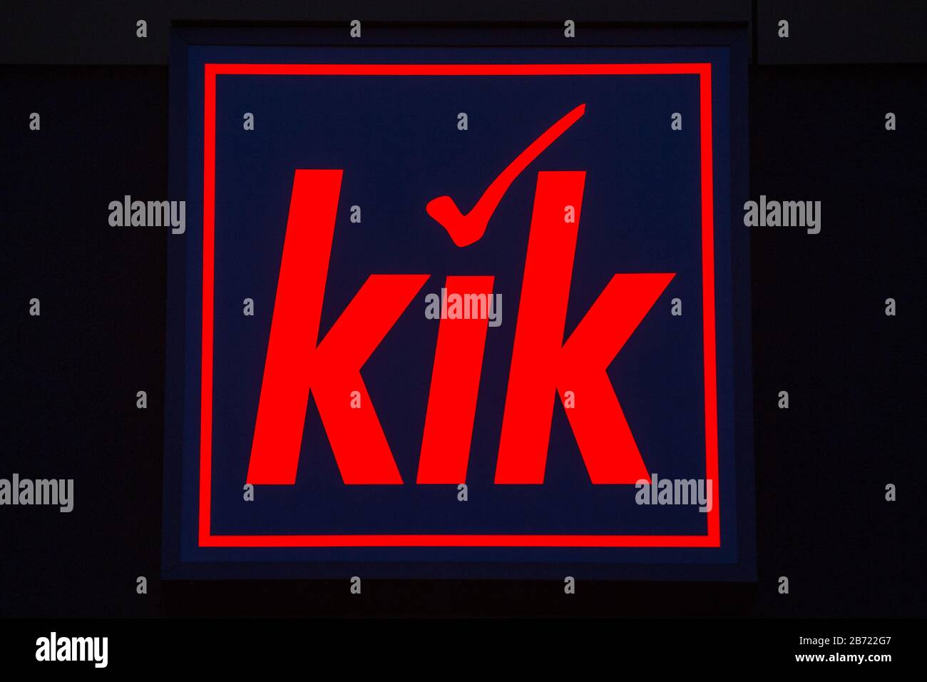Logo brand kik -Fotos und -Bildmaterial in hoher Auflösung – Alamy