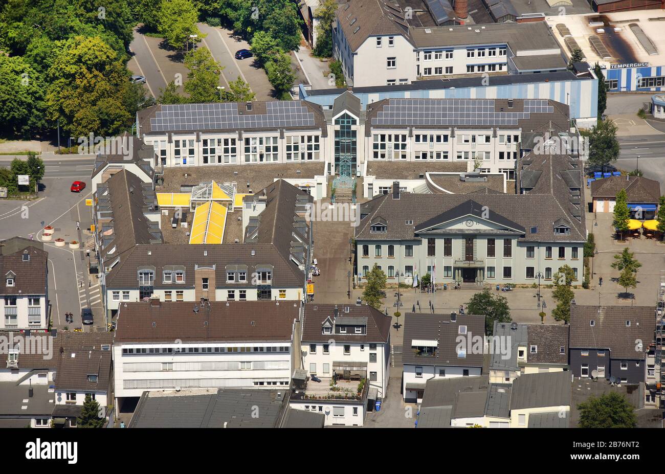 Innenstadt heiligenhaus mit rathaus im zentrum -Fotos und -Bildmaterial ...