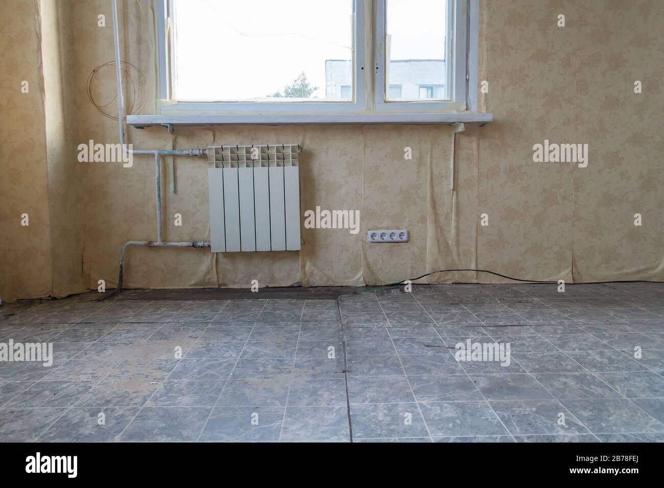 Dreckiges zimmer -Fotos und -Bildmaterial in hoher Auflösung – Alamy