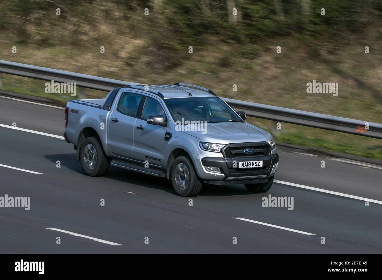 Ford ranger wildtrak 4x4 tdci -Fotos und -Bildmaterial in hoher ...