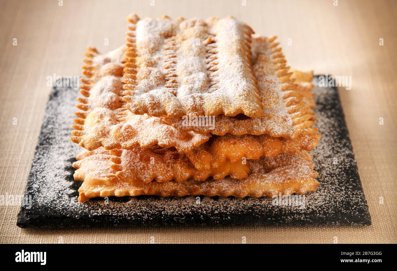 Carnival biscuits -Fotos und -Bildmaterial in hoher Auflösung – Alamy