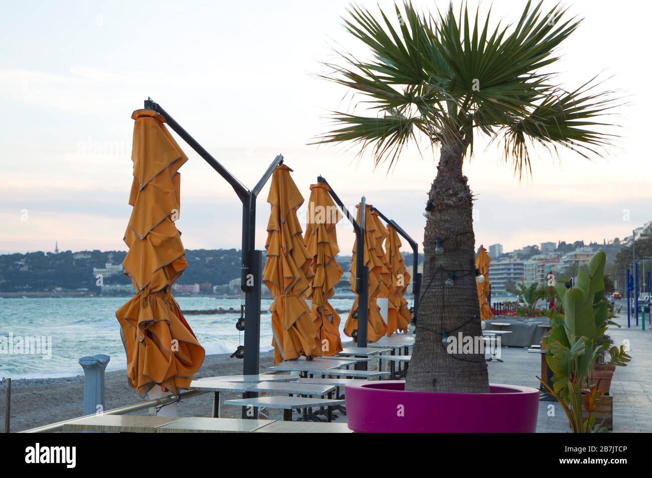 Bars menton -Fotos und -Bildmaterial in hoher Auflösung – Alamy