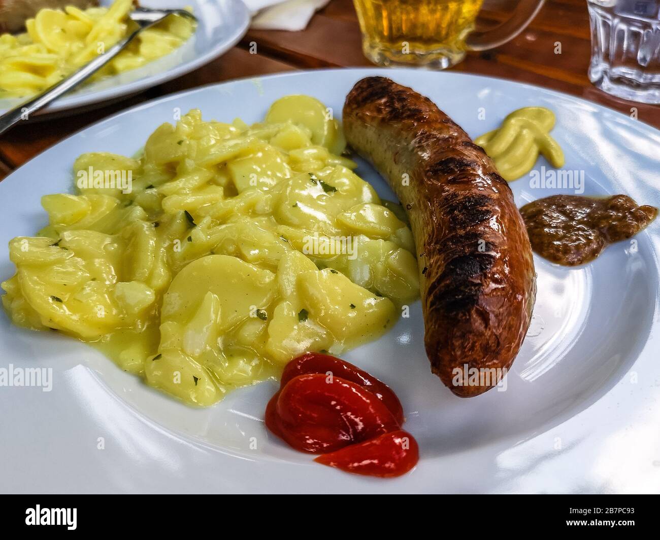 Typisches deutsches essen -Fotos und -Bildmaterial in hoher Auflösung ...