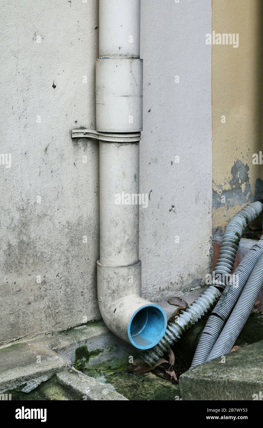 Drainage pvc-Rohre, pvc-Rohr für Abwasser verschmutzt, Ablaufleitungen ...