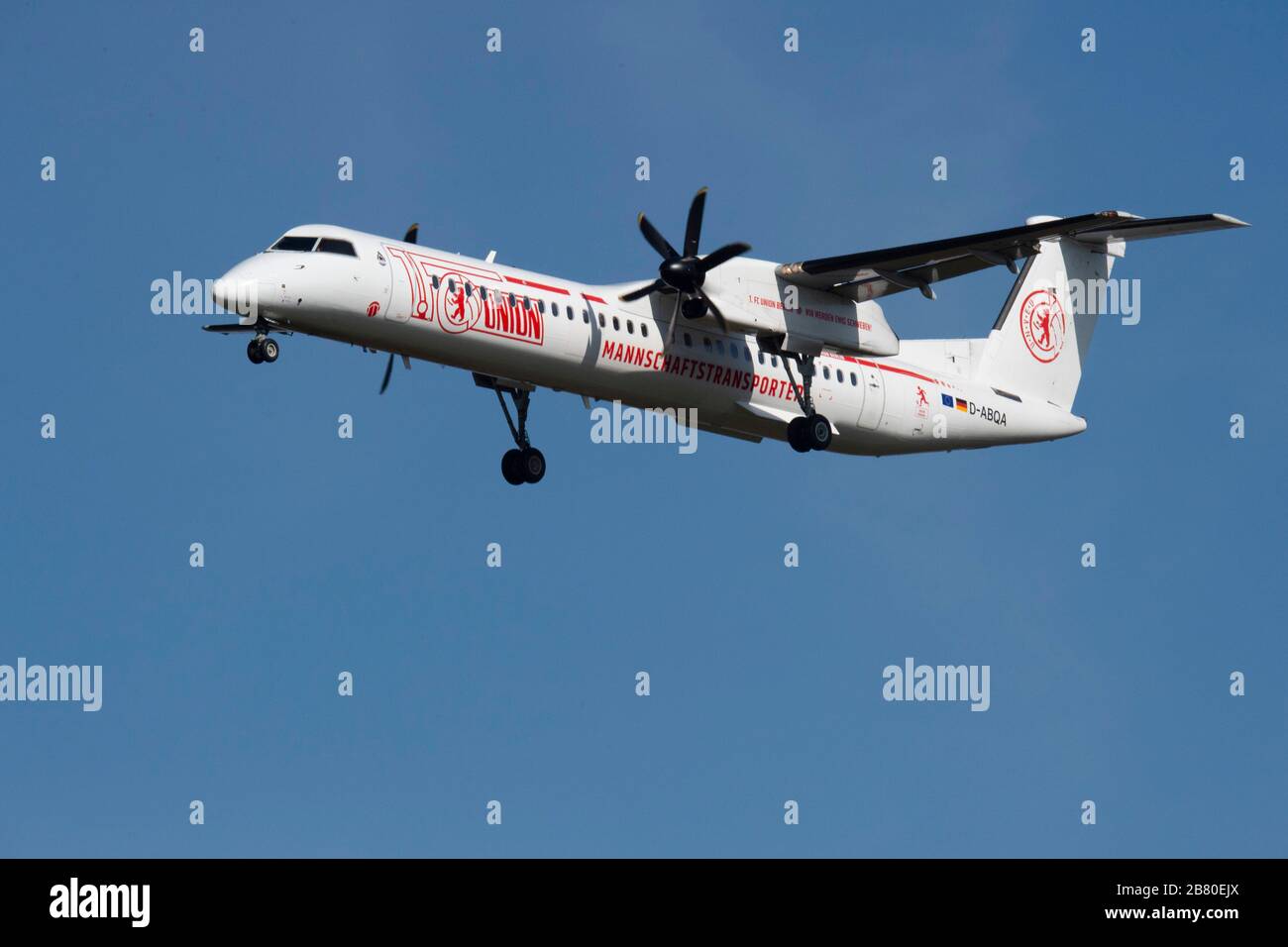 Ein Flugzeug der Fluggesellschaft German Airways mit dem Logo von Union ...