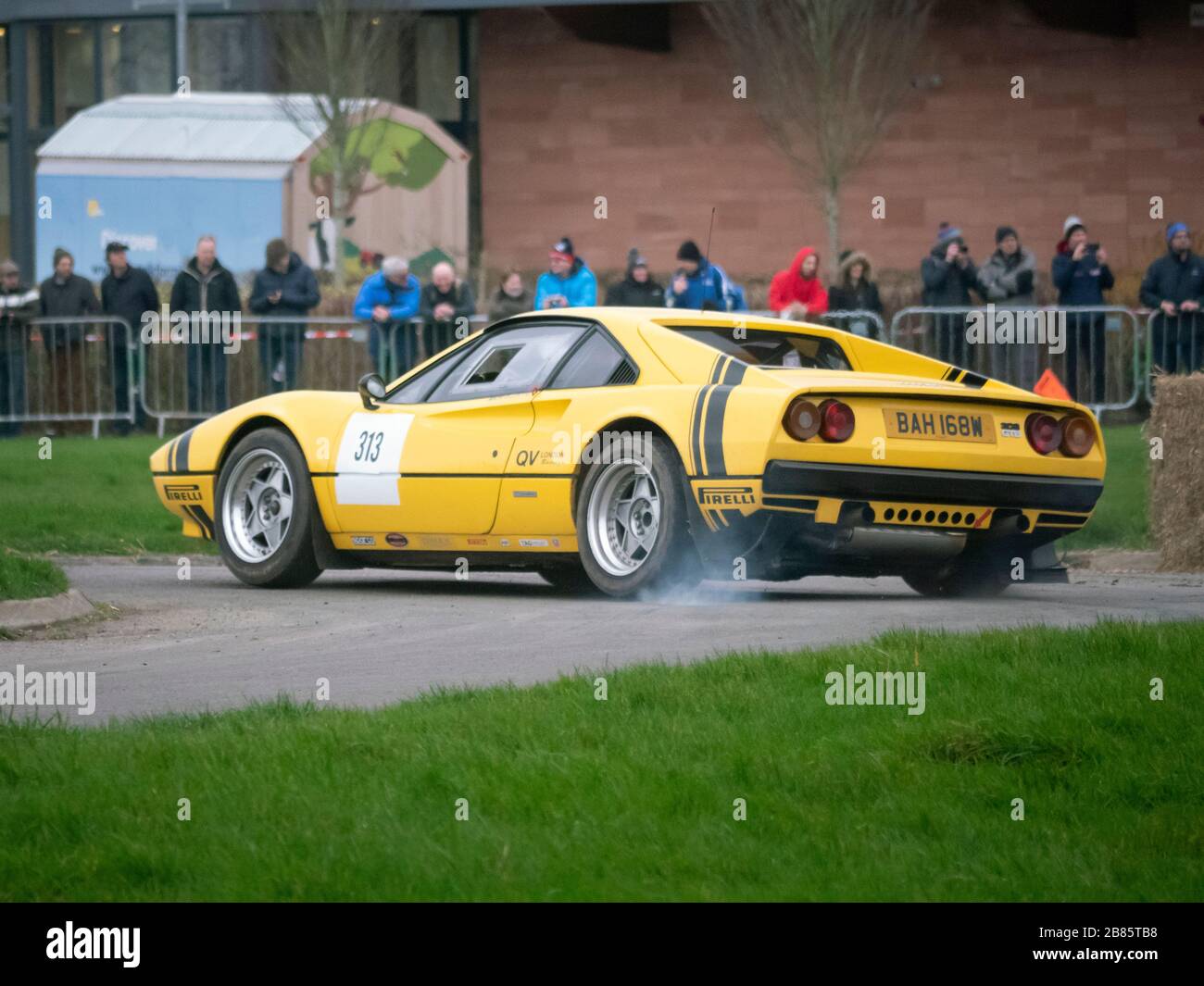 Classic ferrari race car -Fotos und -Bildmaterial in hoher Auflösung ...