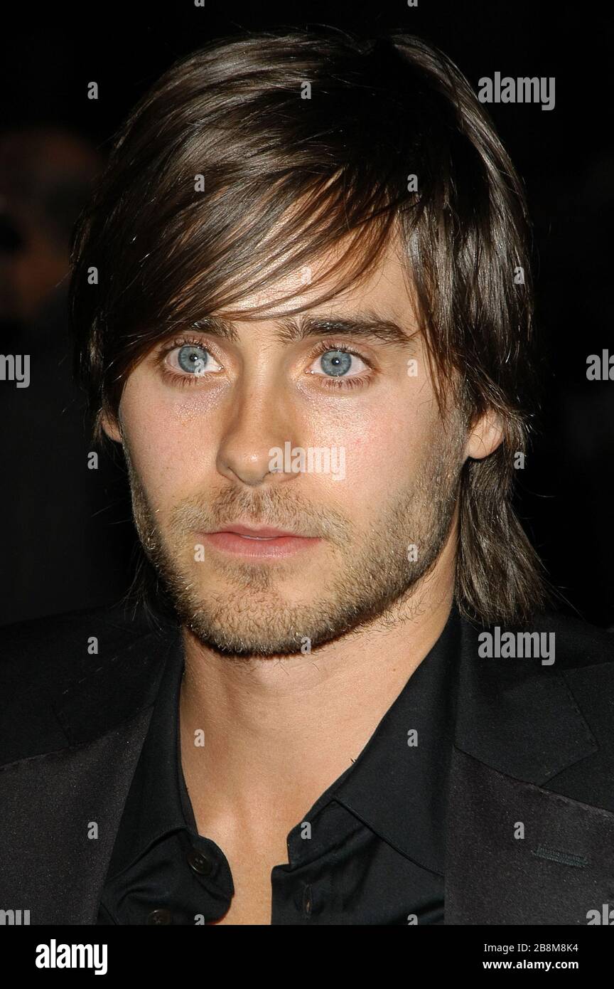 Roter teppich retro jared leto -Fotos und -Bildmaterial in hoher ...