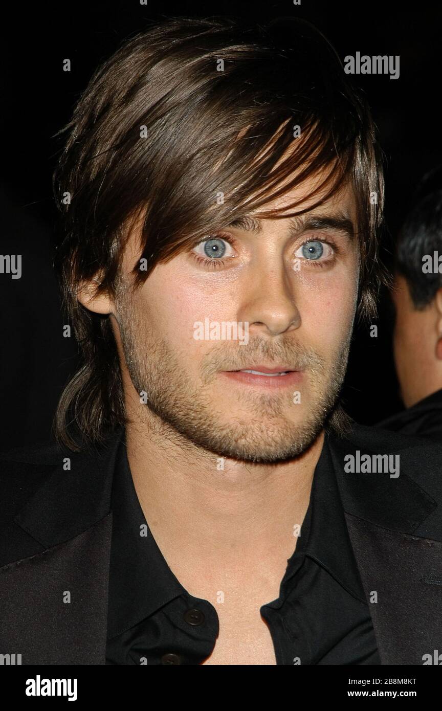 Roter teppich retro jared leto -Fotos und -Bildmaterial in hoher ...