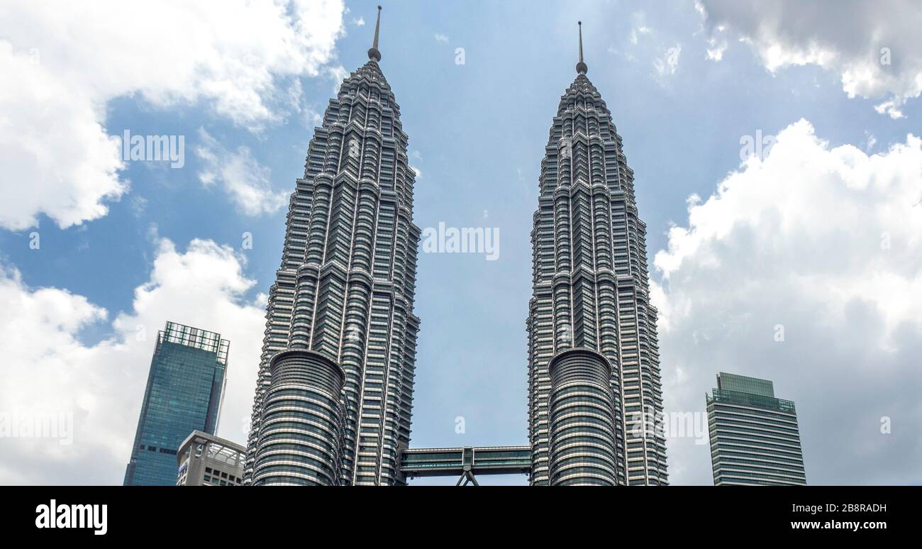 Menara 3 petronas -Fotos und -Bildmaterial in hoher Auflösung – Alamy